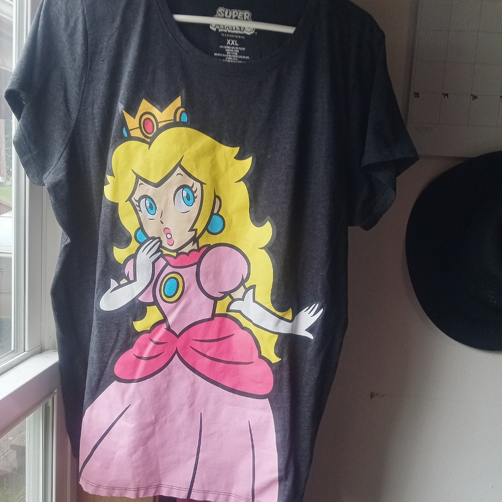 Super Mario Bros. Princess Peach T-Shirt - Gem
